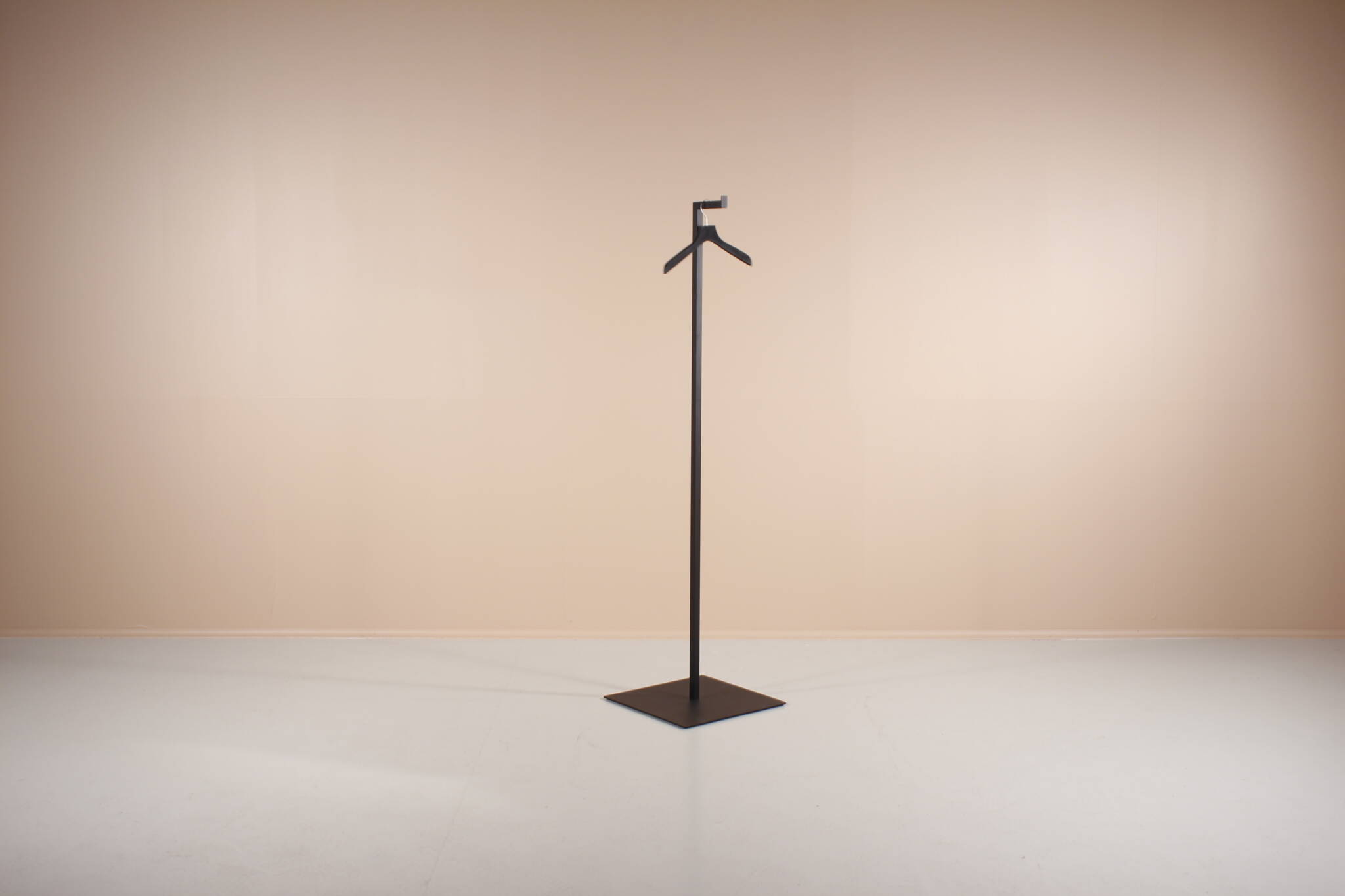 Fronthæng stativ | European Mannequins